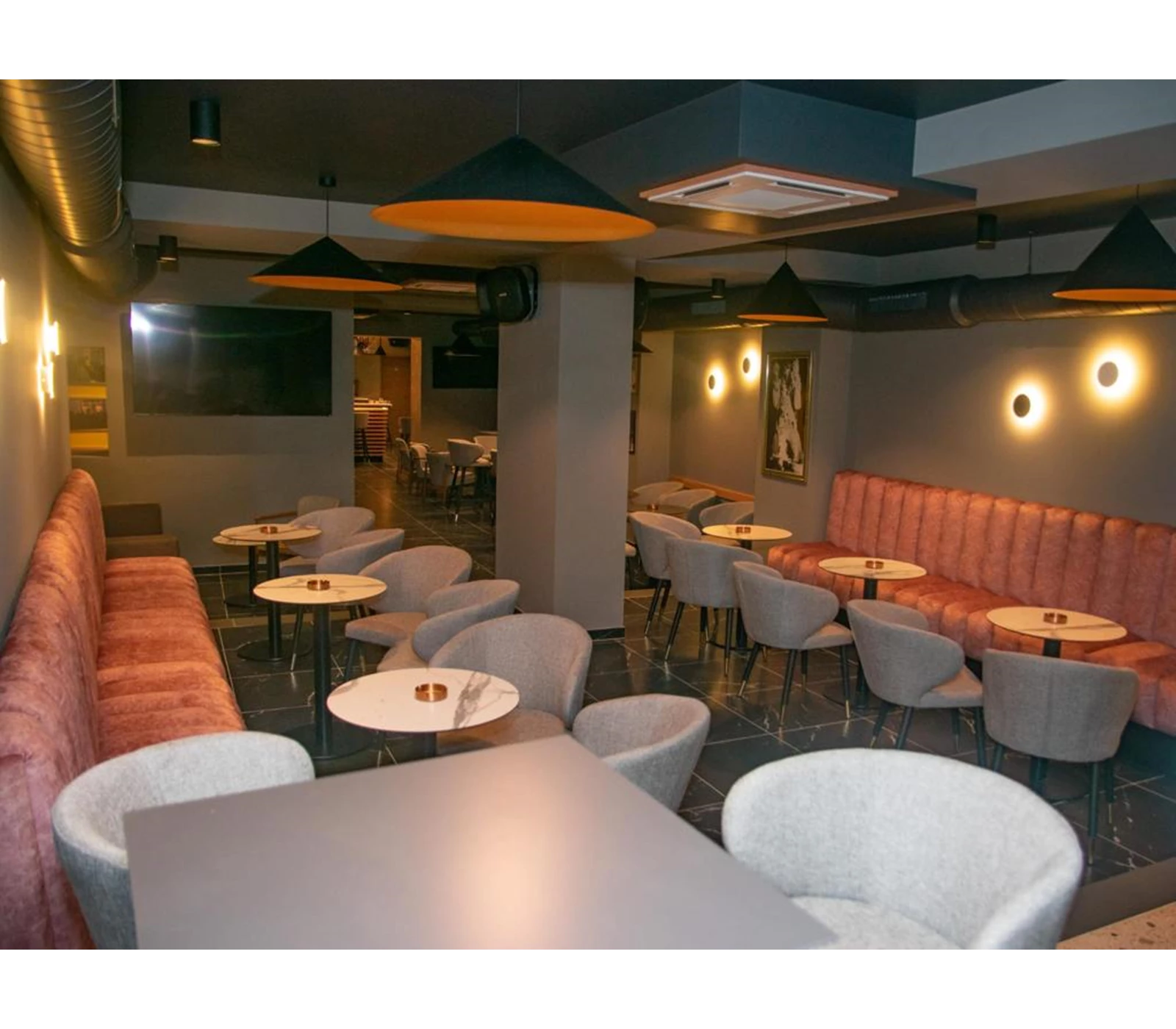 Caffe Woodstock - Mayoko